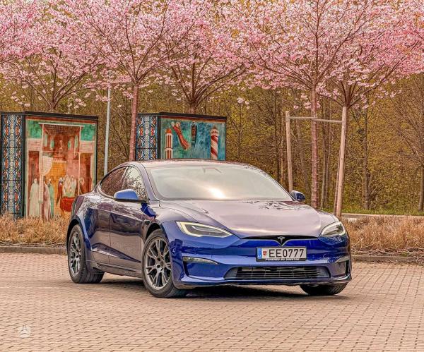 Blue Tesla Model S 2021 in Klaipeda, with an engine capacity of 0.00 L and mileage of 78 thousand km for 34999 €, photo 1 on AUTOMOTO.COM.LV