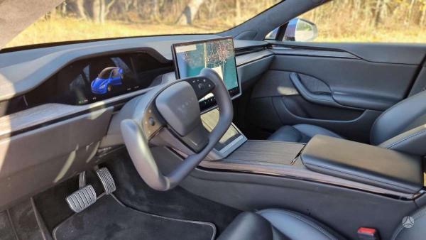 Blue Tesla Model S 2021 in Klaipeda, with an engine capacity of 0.00 L and mileage of 78 thousand km for 34999 €, photo 10 on AUTOMOTO.COM.LV