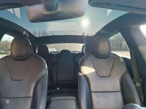 Blue Tesla Model S 2021 in Klaipeda, with an engine capacity of 0.00 L and mileage of 78 thousand km for 34999 €, photo 14 on AUTOMOTO.COM.LV
