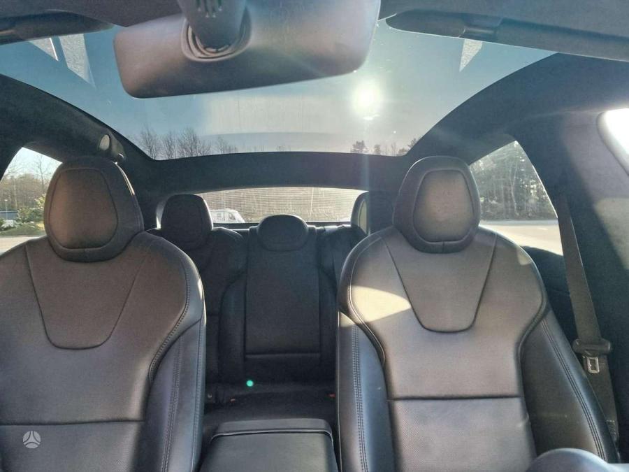 Blue Tesla Model S 2021 in Klaipeda, with an engine capacity of 0.00 L and mileage of 78 thousand km for 34999 €, photo 14 on AUTOMOTO.COM.LV
