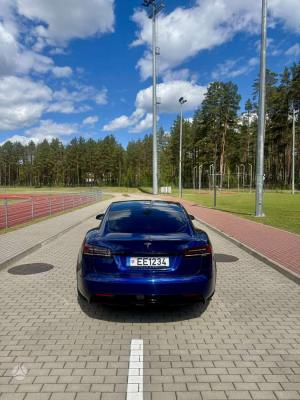 Blue Tesla Model S 2023 in Vilnius, with an engine capacity of 0.00 L and mileage of 73 thousand km for 49997 €, photo 6 on AUTOMOTO.COM.LV
