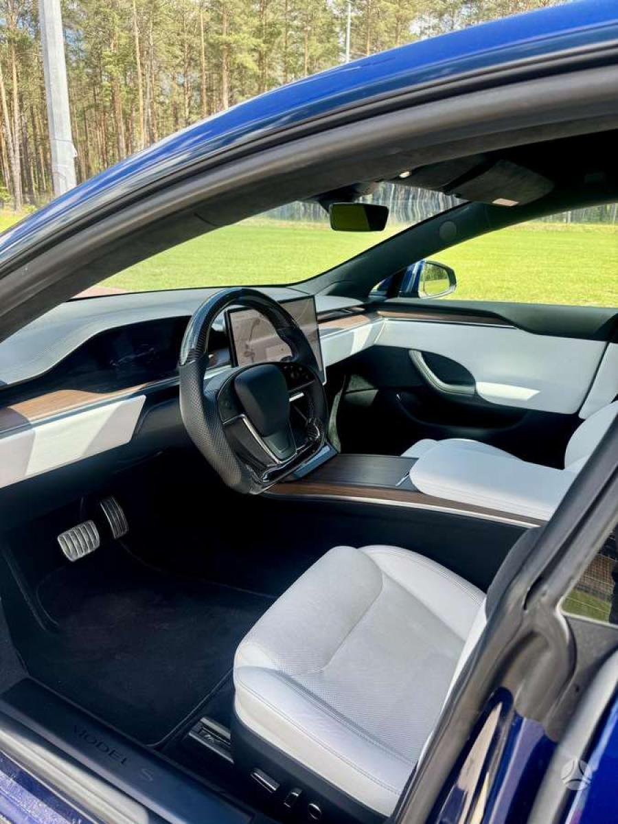 Blue Tesla Model S 2023 in Vilnius, with an engine capacity of 0.00 L and mileage of 73 thousand km for 49997 €, photo 12 on AUTOMOTO.COM.LV