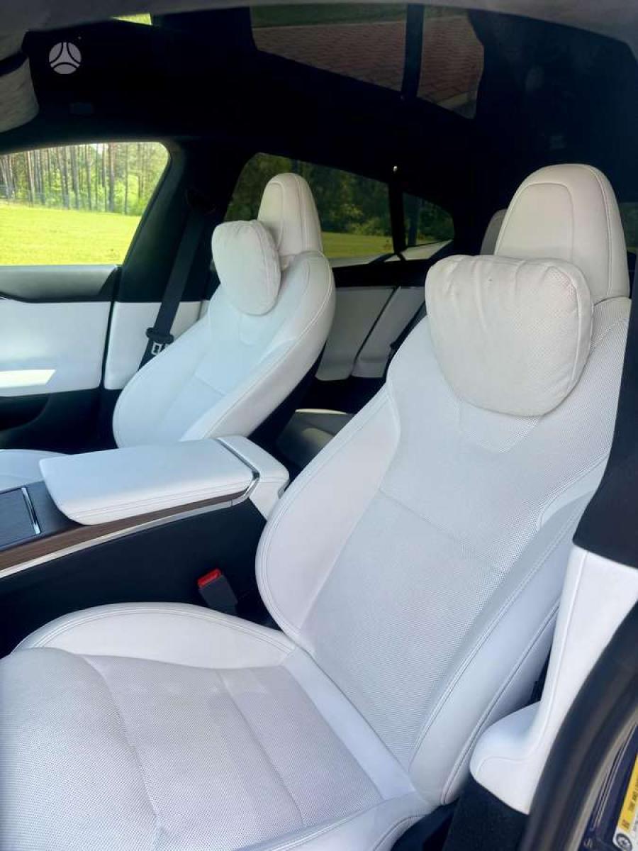 Blue Tesla Model S 2023 in Vilnius, with an engine capacity of 0.00 L and mileage of 73 thousand km for 49997 €, photo 13 on AUTOMOTO.COM.LV