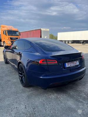 Blue Tesla Model S 2023 in Klaipeda, with an engine capacity of 0.00 L and mileage of 40 thousand km for 49995 €, photo 5 on AUTOMOTO.COM.LV