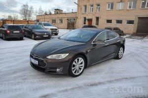 Brown Tesla Model S 2014 in Riga, with an engine capacity of 0.00 L and mileage of 174 thousand km for 15400 €, photo 2 on AUTOMOTO.COM.LV