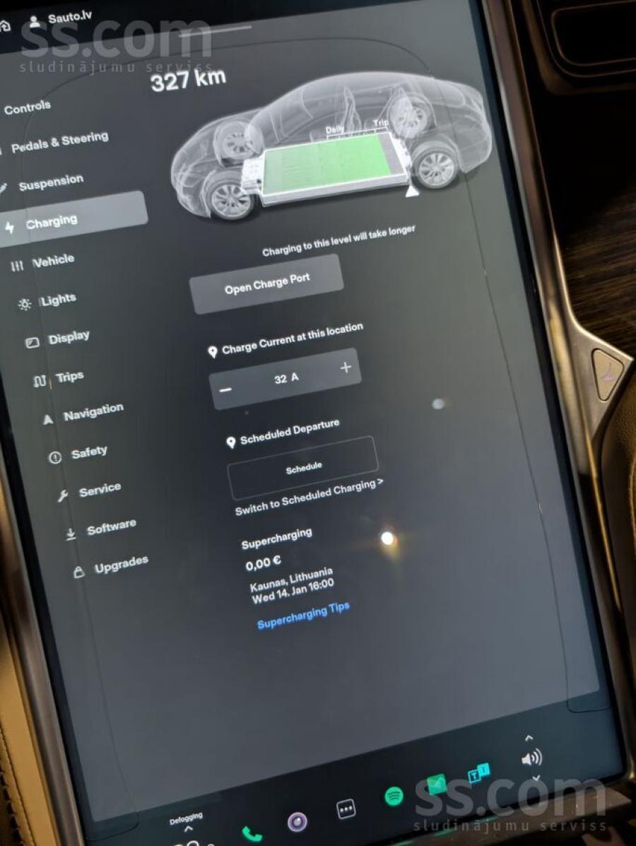 Brown Tesla Model S 2014 in Riga, with an engine capacity of 0.00 L and mileage of 177 thousand km for 15800 €, photo 12 on AUTOMOTO.COM.LV