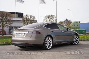 Brūns Tesla Model S 2015 Tartu, ar dzinēja tilpumu 0.00 L un nobraukumu 209 tūkst. km par 18900 €, foto 3 vietnē AUTOMOTO.COM.LV