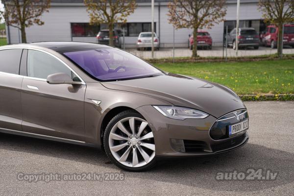 Коричневый Тесла Модель С 2015 в Тарту, объемом двигателя 0.00 л и пробегом 209 тыс. км за 18900 €, фото 5 на AUTOMOTO.COM.LV