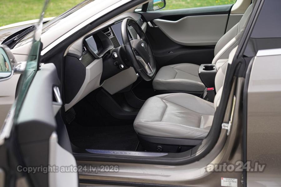 Brūns Tesla Model S 2015 Tartu, ar dzinēja tilpumu 0.00 L un nobraukumu 209 tūkst. km par 18900 €, foto 22 vietnē AUTOMOTO.COM.LV