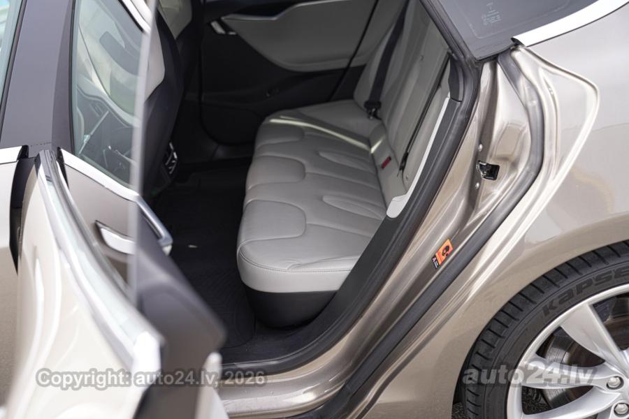 Brūns Tesla Model S 2015 Tartu, ar dzinēja tilpumu 0.00 L un nobraukumu 209 tūkst. km par 18900 €, foto 23 vietnē AUTOMOTO.COM.LV