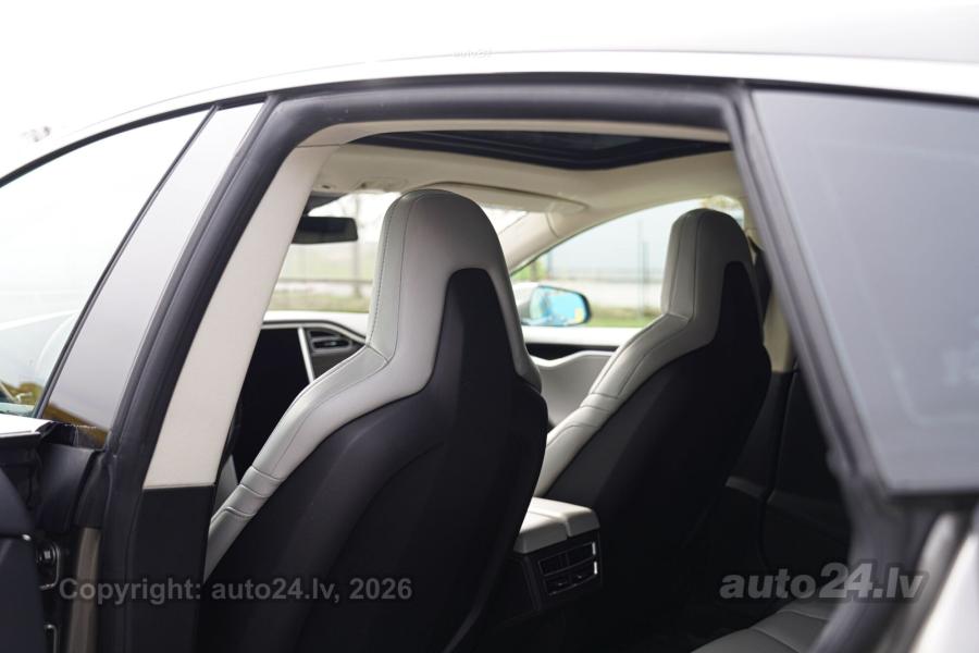 Brūns Tesla Model S 2015 Tartu, ar dzinēja tilpumu 0.00 L un nobraukumu 209 tūkst. km par 18900 €, foto 26 vietnē AUTOMOTO.COM.LV