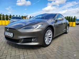 Brown Tesla Model S 2016 in Siauliai, with an engine capacity of 0.00 L and mileage of 149 thousand km for 16900 €, photo 3 on AUTOMOTO.COM.LV
