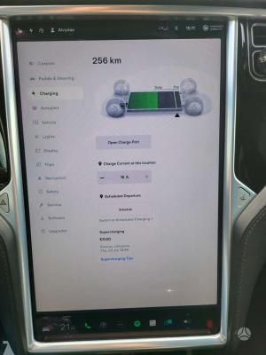 Brown Tesla Model S 2016 in Siauliai, with an engine capacity of 0.00 L and mileage of 149 thousand km for 16900 €, photo 27 on AUTOMOTO.COM.LV