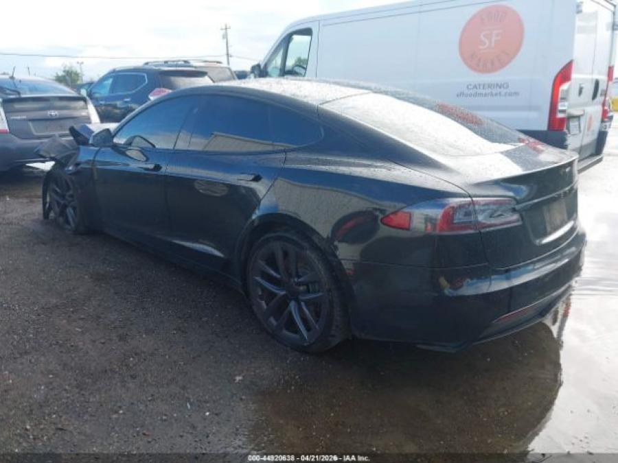 Tesla Model S 2022 in Klaipeda, with an engine capacity of 0.00 L and mileage of 0 thousand km for 13200 €, photo 4 on AUTOMOTO.COM.LV