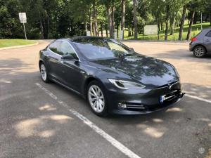 Grey Tesla Model S 2017 in Taurage, with an engine capacity of 0.00 L and mileage of 155 thousand km for 19100 €, photo  on AUTOMOTO.COM.LV