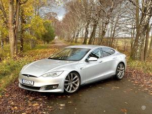 Pelēks Tesla Model S 2013 Klaipėda, ar dzinēja tilpumu 0.00 L un nobraukumu 242 tūkst. km par 12500 €, foto  vietnē AUTOMOTO.COM.LV
