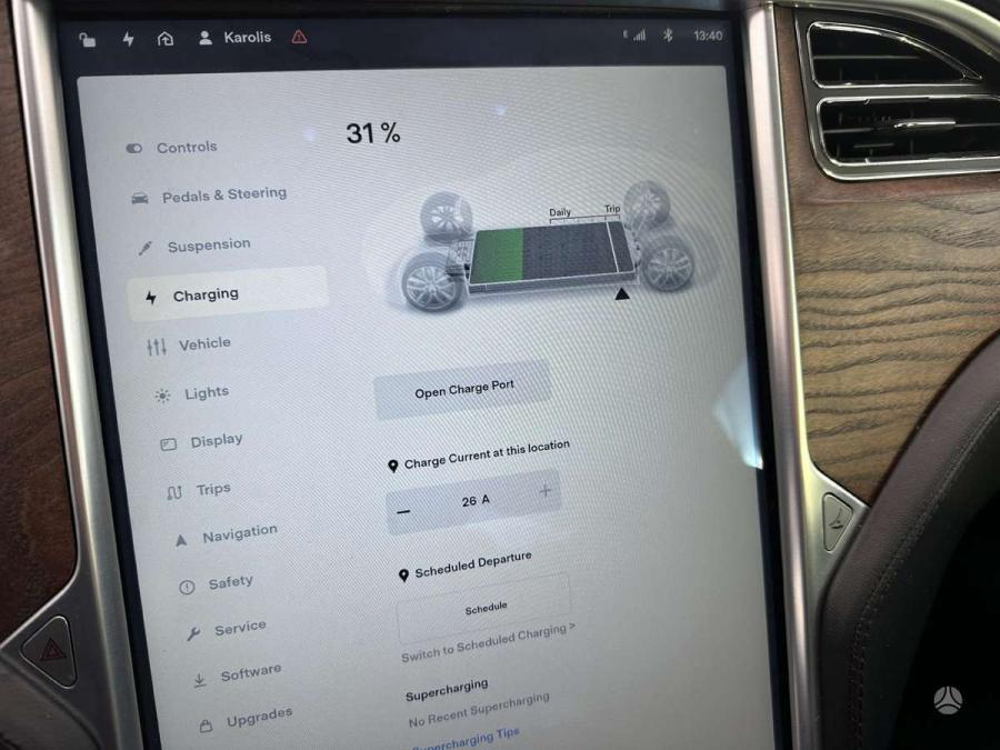 Серый Тесла Модель С 2013 в Клайпеда, объемом двигателя 0.00 л и пробегом 242 тыс. км за 12500 €, фото 11 на AUTOMOTO.COM.LV