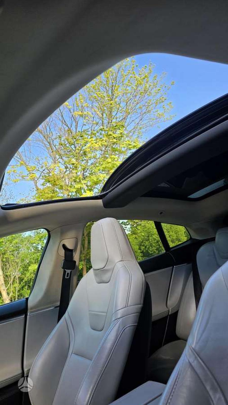 Pelēks Tesla Model S 2013 Klaipėda, ar dzinēja tilpumu 0.00 L un nobraukumu 256 tūkst. km par 12300 €, foto 15 vietnē AUTOMOTO.COM.LV