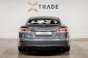 Pelēks Tesla Model S 2014 Pērnava, ar dzinēja tilpumu 0.00 L un nobraukumu 259 tūkst. km par 13900 €, foto 5 vietnē AUTOMOTO.COM.LV