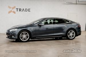 Pelēks Tesla Model S 2014 Pērnava, ar dzinēja tilpumu 0.00 L un nobraukumu 259 tūkst. km par 13900 €, foto 8 vietnē AUTOMOTO.COM.LV