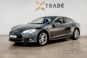 Pelēks Tesla Model S 2014 Pērnava, ar dzinēja tilpumu 0.00 L un nobraukumu 259 tūkst. km par 13900 €, foto 10 vietnē AUTOMOTO.COM.LV
