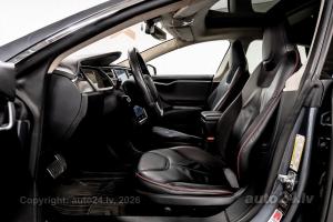Pelēks Tesla Model S 2014 Pērnava, ar dzinēja tilpumu 0.00 L un nobraukumu 259 tūkst. km par 13900 €, foto 12 vietnē AUTOMOTO.COM.LV