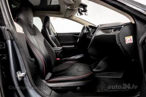 Pelēks Tesla Model S 2014 Pērnava, ar dzinēja tilpumu 0.00 L un nobraukumu 259 tūkst. km par 13900 €, foto 13 vietnē AUTOMOTO.COM.LV