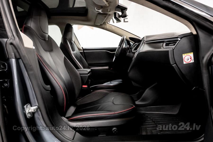Pelēks Tesla Model S 2014 Pērnava, ar dzinēja tilpumu 0.00 L un nobraukumu 259 tūkst. km par 13900 €, foto 13 vietnē AUTOMOTO.COM.LV