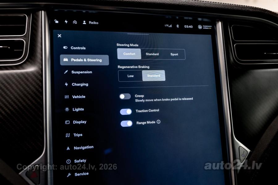 Pelēks Tesla Model S 2014 Pērnava, ar dzinēja tilpumu 0.00 L un nobraukumu 259 tūkst. km par 13900 €, foto 26 vietnē AUTOMOTO.COM.LV