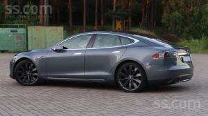 Pelēks Tesla Model S 2014 Rīga, ar dzinēja tilpumu 0.00 L un nobraukumu 248 tūkst. km par 12950 €, foto 5 vietnē AUTOMOTO.COM.LV