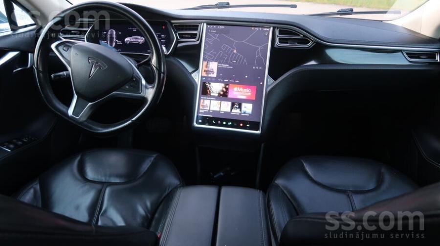 Pelēks Tesla Model S 2014 Rīga, ar dzinēja tilpumu 0.00 L un nobraukumu 248 tūkst. km par 12950 €, foto 12 vietnē AUTOMOTO.COM.LV
