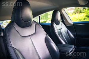 Grey Tesla Model S 2014 in Riga, with an engine capacity of 0.00 L and mileage of 206 thousand km for 13990 €, photo 10 on AUTOMOTO.COM.LV