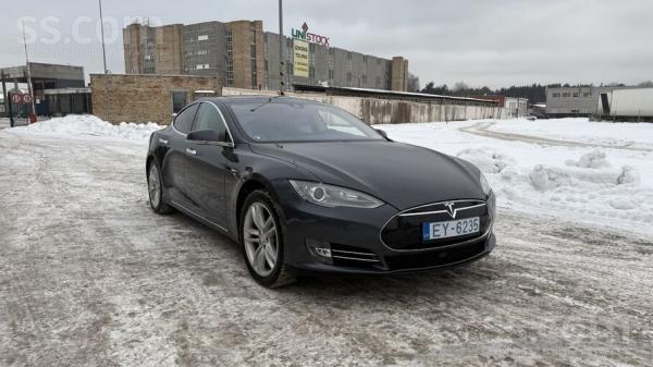 Pelēks Tesla Model S 2015 Rīga, ar dzinēja tilpumu 0.00 L un nobraukumu 189 tūkst. km par 14500 €, foto 1 vietnē AUTOMOTO.COM.LV