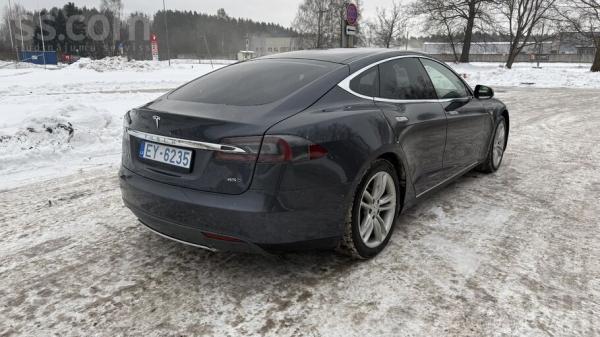 Pelēks Tesla Model S 2015 Rīga, ar dzinēja tilpumu 0.00 L un nobraukumu 189 tūkst. km par 14500 €, foto 7 vietnē AUTOMOTO.COM.LV