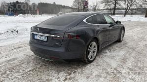 Pelēks Tesla Model S 2015 Rīga, ar dzinēja tilpumu 0.00 L un nobraukumu 189 tūkst. km par 14500 €, foto 7 vietnē AUTOMOTO.COM.LV