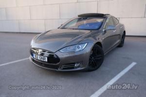 Grey Tesla Model S 2015 in Tallinn, with an engine capacity of 0.00 L and mileage of 297 thousand km for 17499 €, photo  on AUTOMOTO.COM.LV