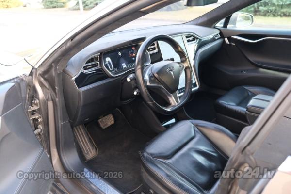 Pelēks Tesla Model S 2015 Tallina, ar dzinēja tilpumu 0.00 L un nobraukumu 297 tūkst. km par 17499 €, foto 9 vietnē AUTOMOTO.COM.LV
