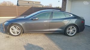 Grey Tesla Model S 2015 in Taurage, with an engine capacity of 0.00 L and mileage of 130 thousand km for 13250 €, photo 6 on AUTOMOTO.COM.LV