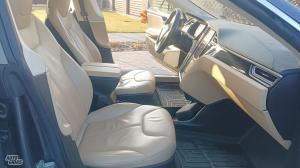 Grey Tesla Model S 2015 in Taurage, with an engine capacity of 0.00 L and mileage of 130 thousand km for 13250 €, photo 10 on AUTOMOTO.COM.LV