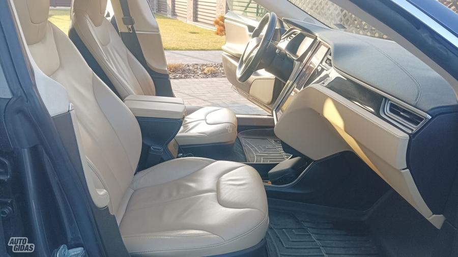 Grey Tesla Model S 2015 in Taurage, with an engine capacity of 0.00 L and mileage of 130 thousand km for 13250 €, photo 10 on AUTOMOTO.COM.LV