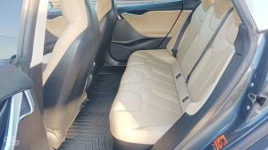 Grey Tesla Model S 2015 in Taurage, with an engine capacity of 0.00 L and mileage of 130 thousand km for 13250 €, photo 13 on AUTOMOTO.COM.LV