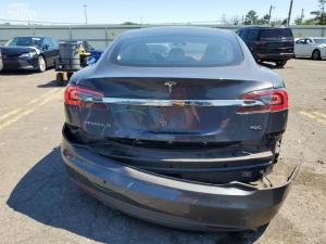Grey Tesla Model S 2015 in Taurage, with an engine capacity of 0.00 L and mileage of 130 thousand km for 13250 €, photo 20 on AUTOMOTO.COM.LV