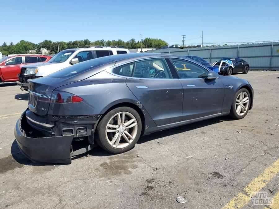 Grey Tesla Model S 2015 in Taurage, with an engine capacity of 0.00 L and mileage of 130 thousand km for 13250 €, photo 22 on AUTOMOTO.COM.LV
