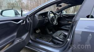 Pelēks Tesla Model S 2015 Rīga, ar dzinēja tilpumu 0.00 L un nobraukumu 218 tūkst. km par 12900 €, foto 13 vietnē AUTOMOTO.COM.LV