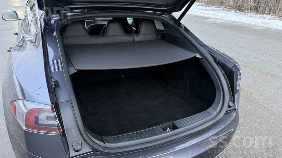 Pelēks Tesla Model S 2015 Rīga, ar dzinēja tilpumu 0.00 L un nobraukumu 218 tūkst. km par 12900 €, foto 19 vietnē AUTOMOTO.COM.LV
