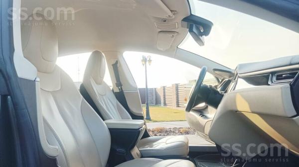 Pelēks Tesla Model S 2015 Tauragė, ar dzinēja tilpumu 0.00 L un nobraukumu 132 tūkst. km par 13200 €, foto 5 vietnē AUTOMOTO.COM.LV