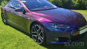 Grey Tesla Model S 2015 in Riga, with an engine capacity of 0.00 L and mileage of 304 thousand km for 17777 €, photo  on AUTOMOTO.COM.LV