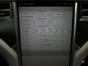 Grey Tesla Model S 2016 in Vilnius, with an engine capacity of 0.00 L and mileage of 141 thousand km for 19750 €, photo 14 on AUTOMOTO.COM.LV