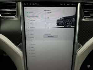 Grey Tesla Model S 2016 in Vilnius, with an engine capacity of 0.00 L and mileage of 141 thousand km for 19750 €, photo 15 on AUTOMOTO.COM.LV