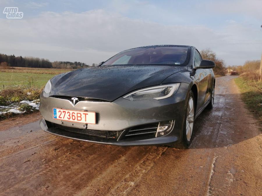 Grey Tesla Model S 2017 in Kaunas, with an engine capacity of 0.00 L and mileage of 82 thousand km for 22700 €, photo 16 on AUTOMOTO.COM.LV